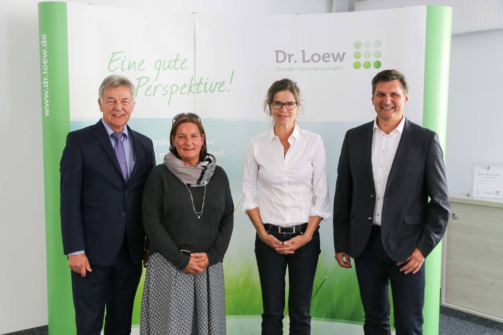 Maßgeschneiderte Hilfe für Jugendliche - Dr. Loew